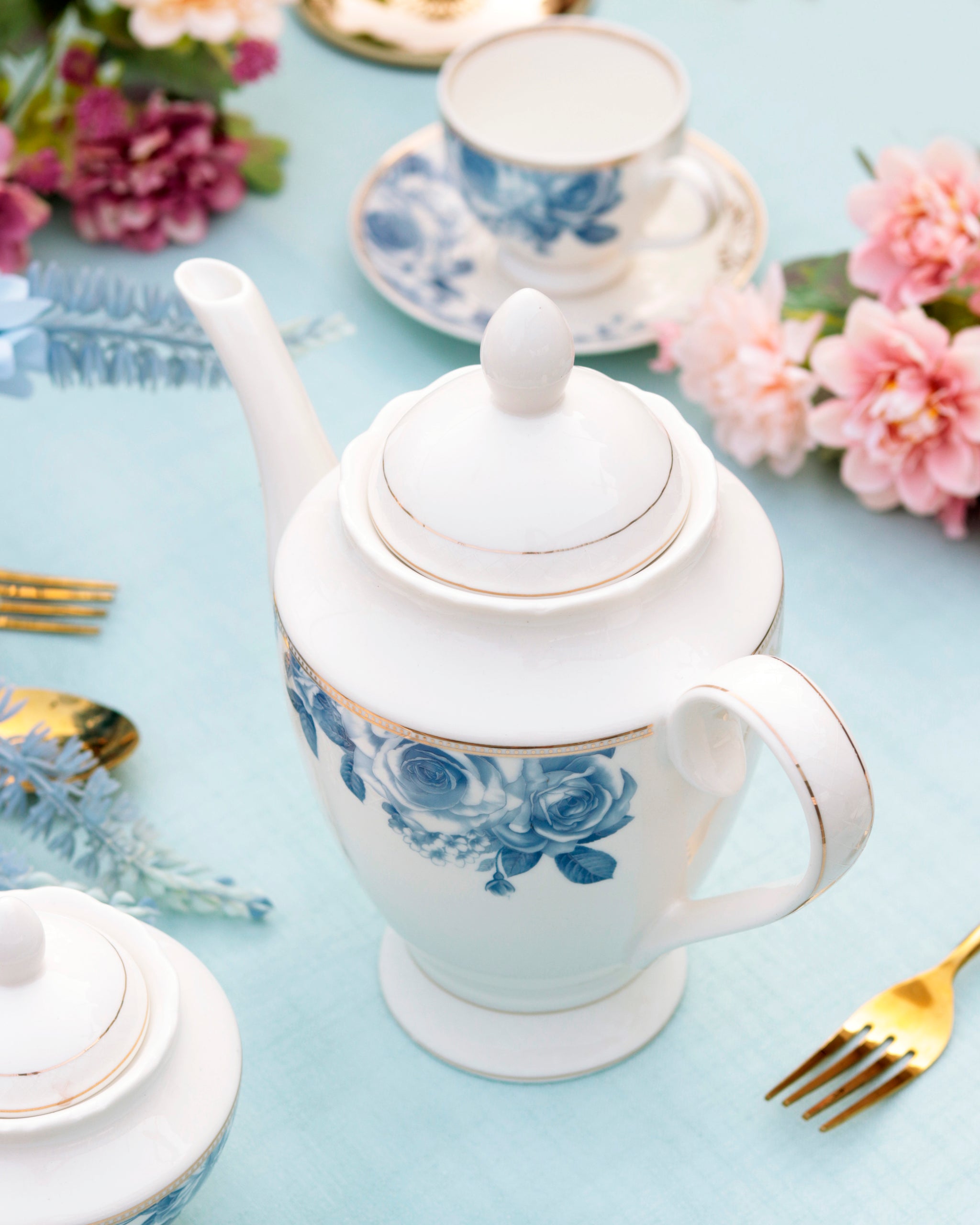 Azure Gold 15 Pcs Tea Set – Vigneto