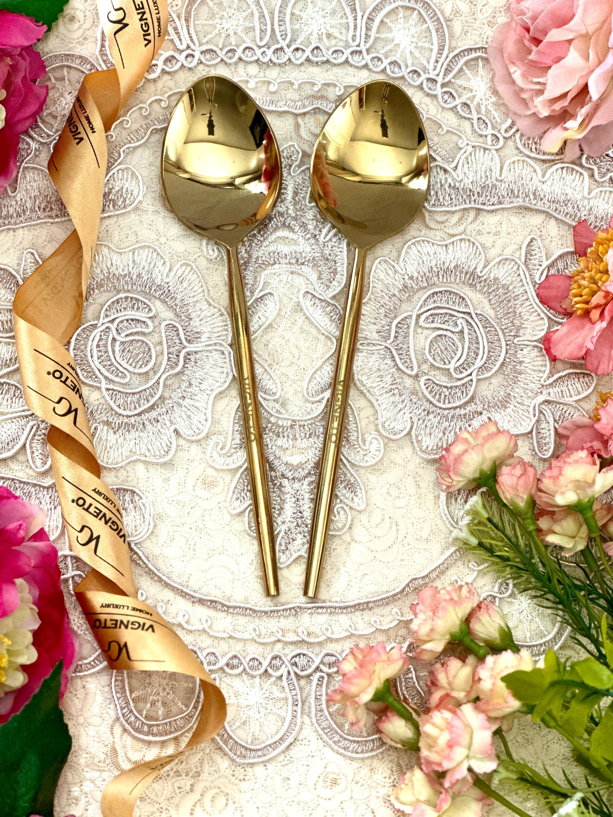 Round Table Spoon (Shine Gold Finish, Set of 6) – Vigneto