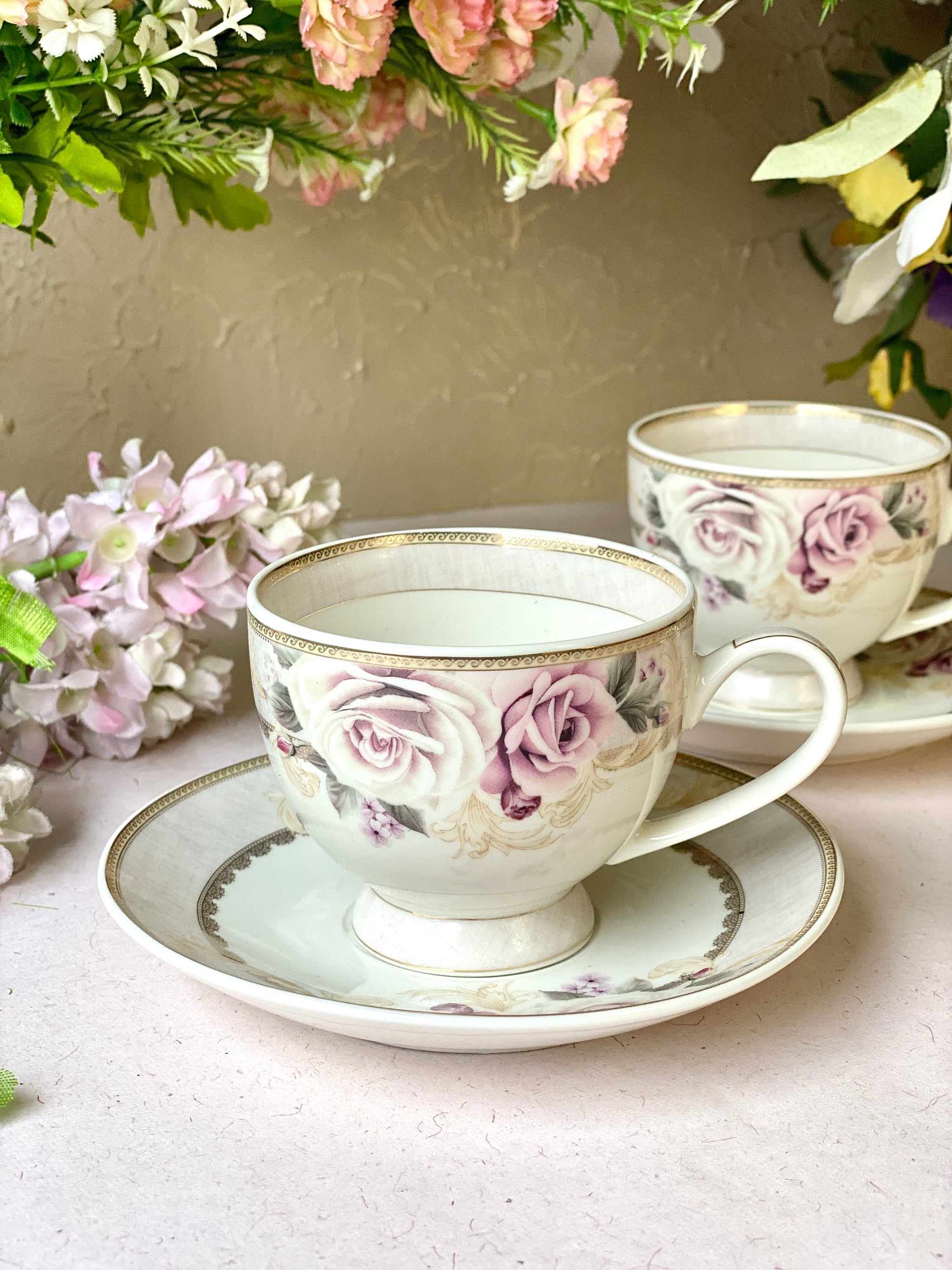 Gold Roses Cup and Saucer Set (6 Cups and 6 Saucers) – Vigneto